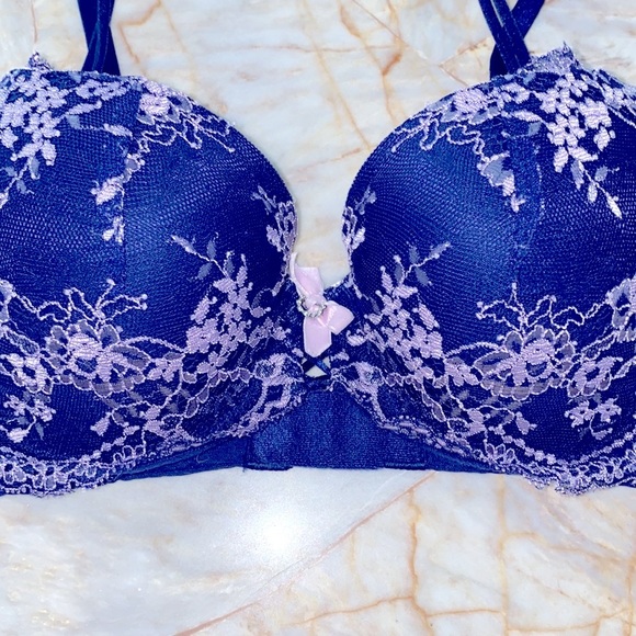 Victoria's Secret | Intimates & Sleepwear | 2 Piece Matching Set 32b ...